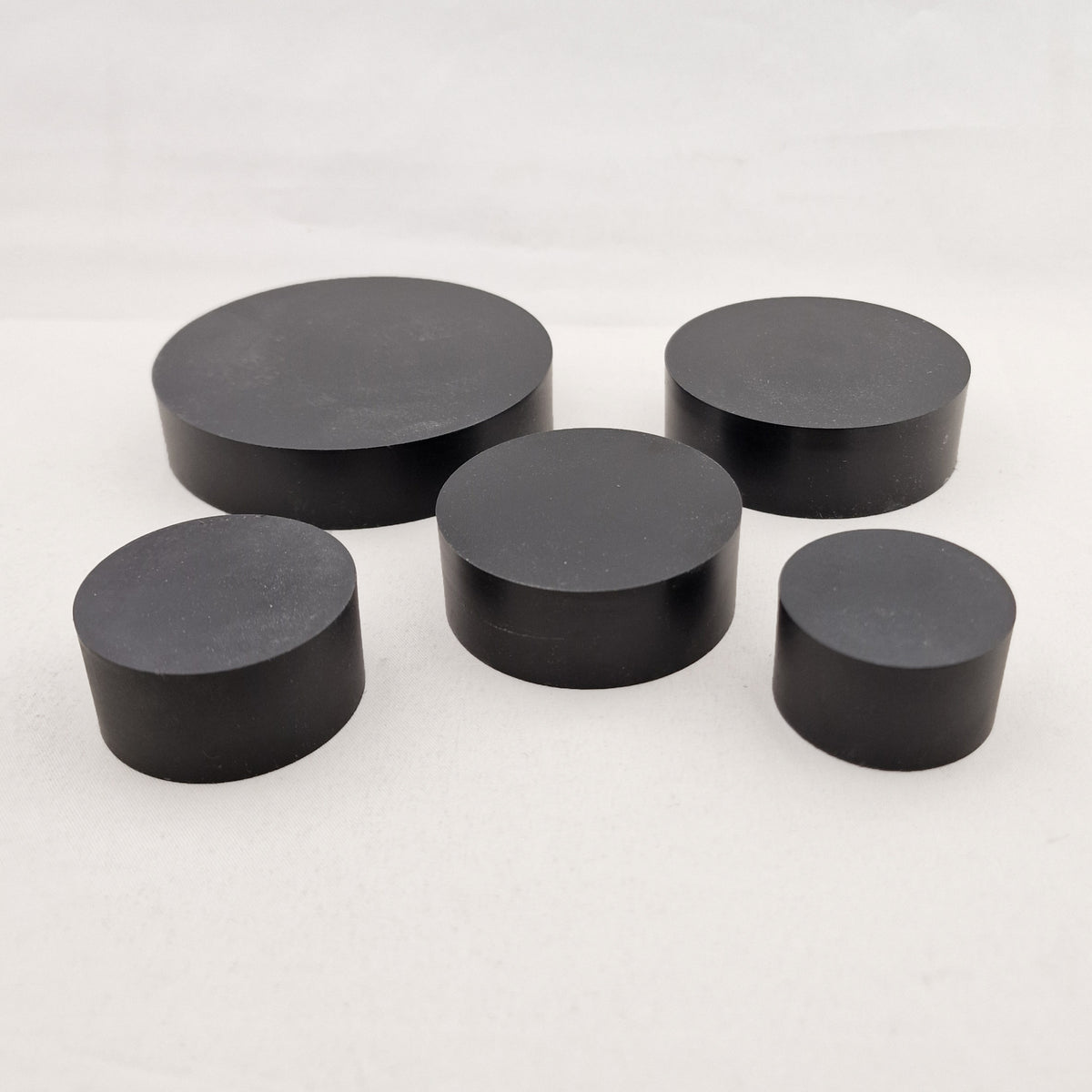 Round Resin Display Plinths - 20mm tall – Taro Modelmaker