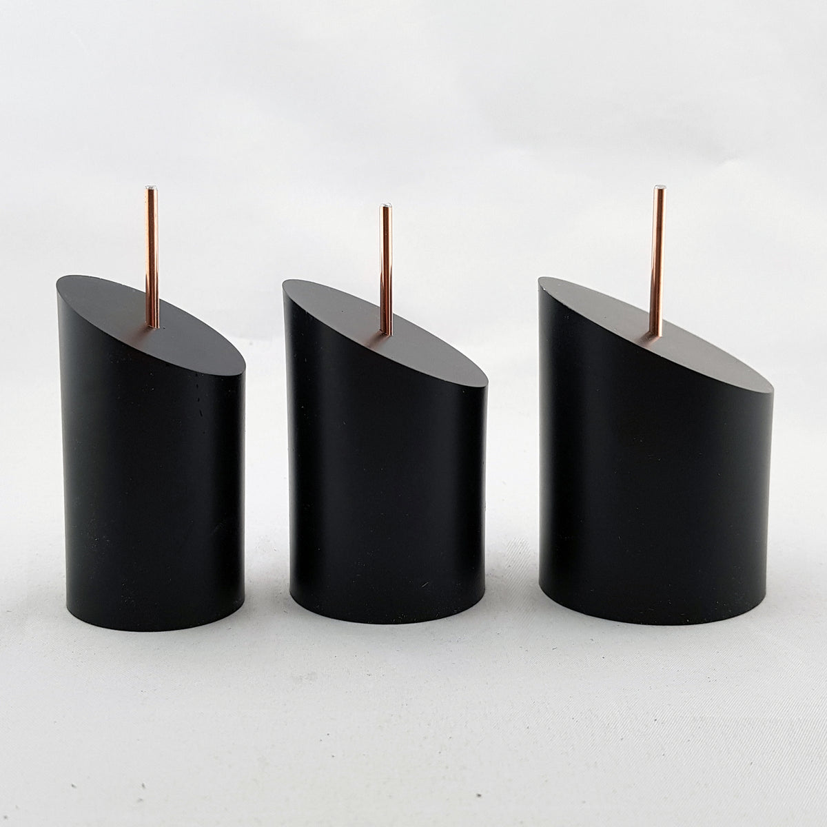 Round Bust Resin Display Plinths - 25 degree slant – Taro Modelmaker